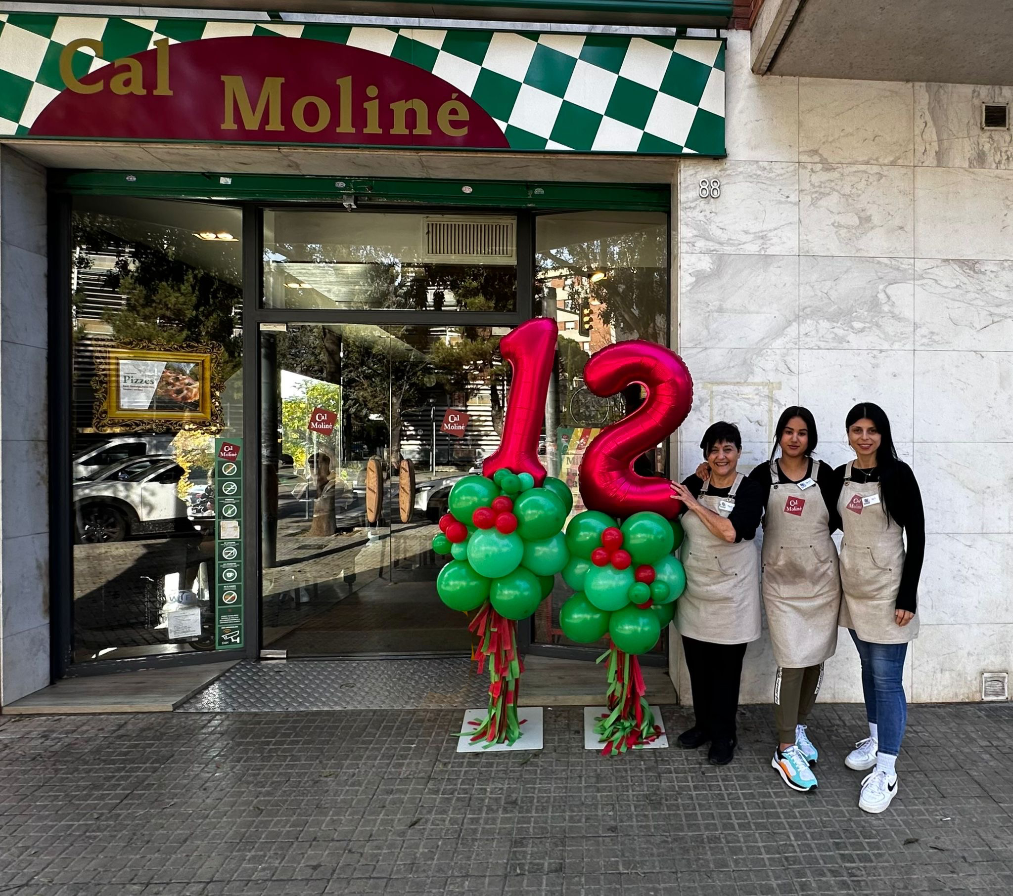 Celebrem 12 anys junts a les Bases de Manresa - Cal Moliné